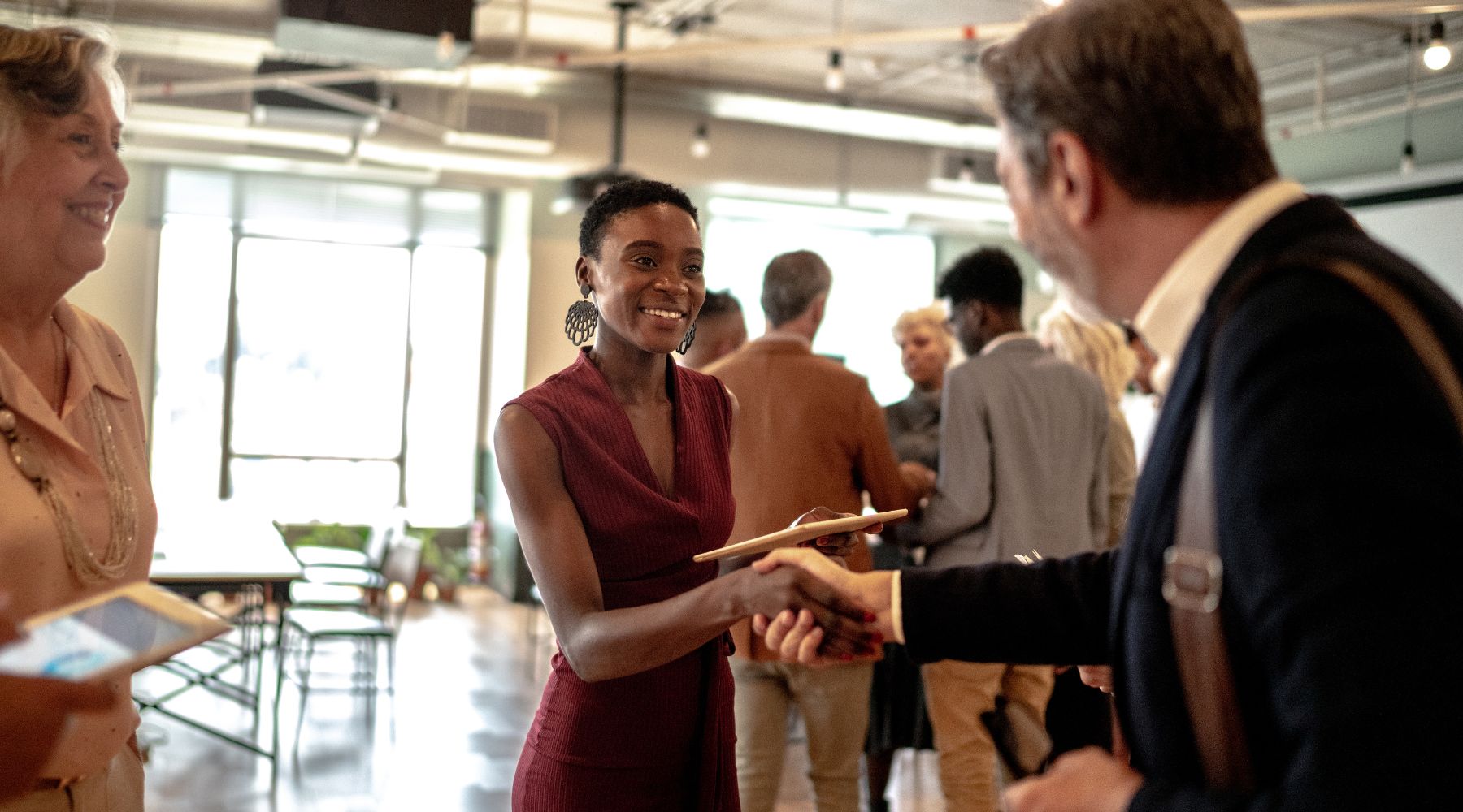 Mastering B2B Corporate Gifting: A Comprehensive Guide - Corporate ...