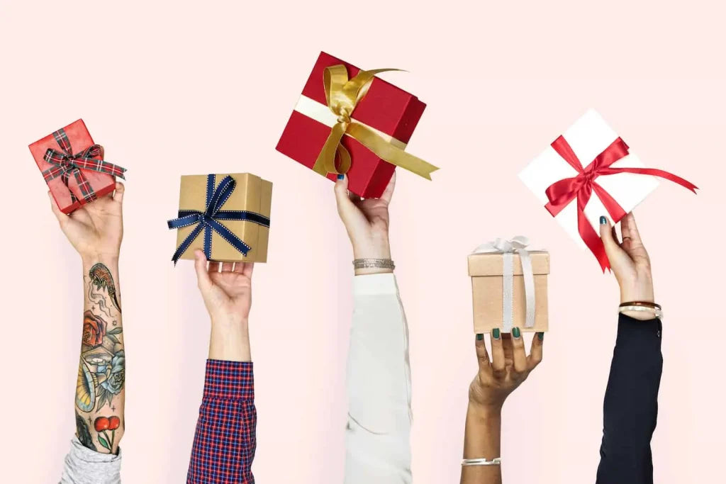 Strengthening Employee Relationships Through Festive Presents ...